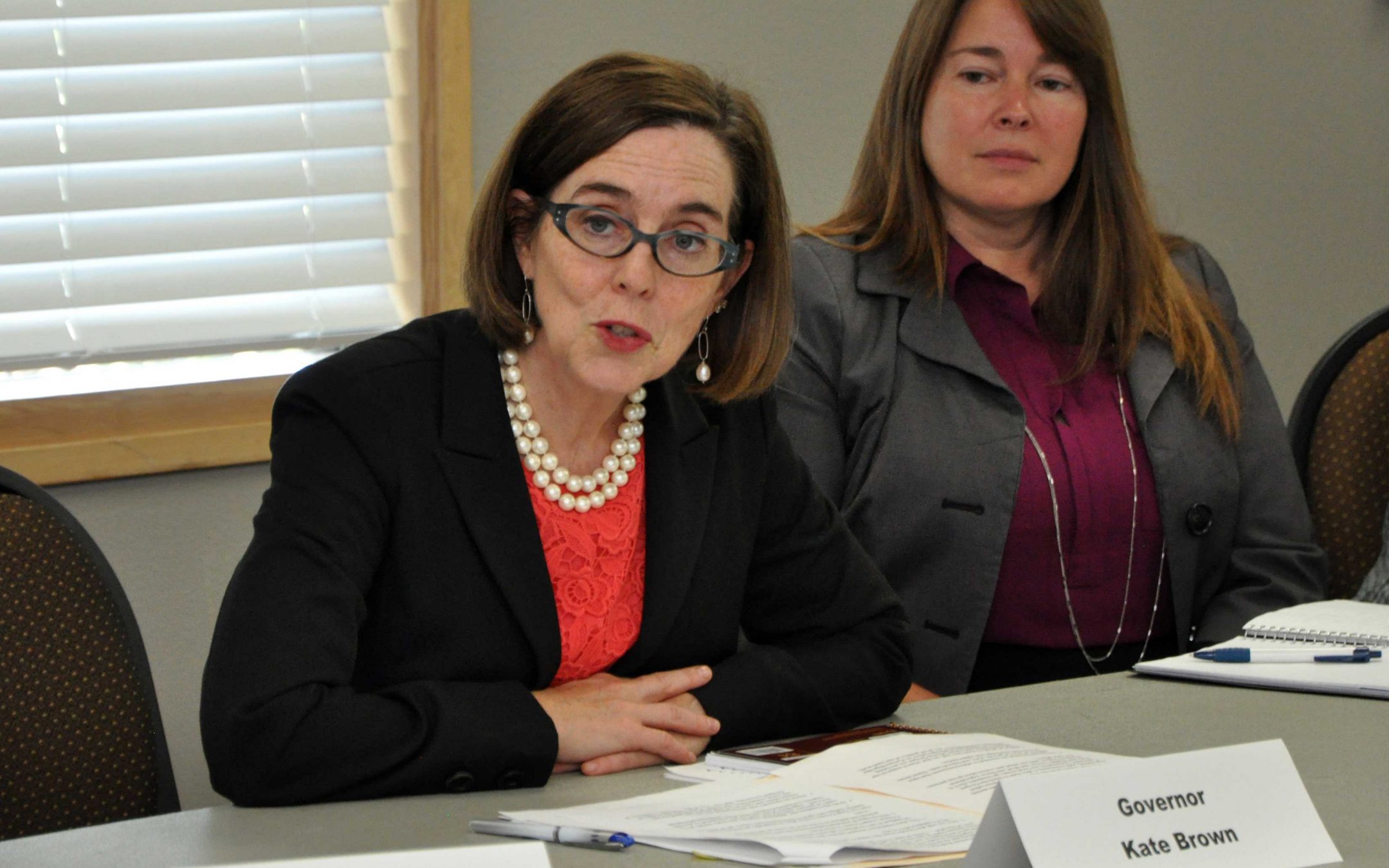 Oregon Gov. Kate Brown tells governors to guard against hackers ...